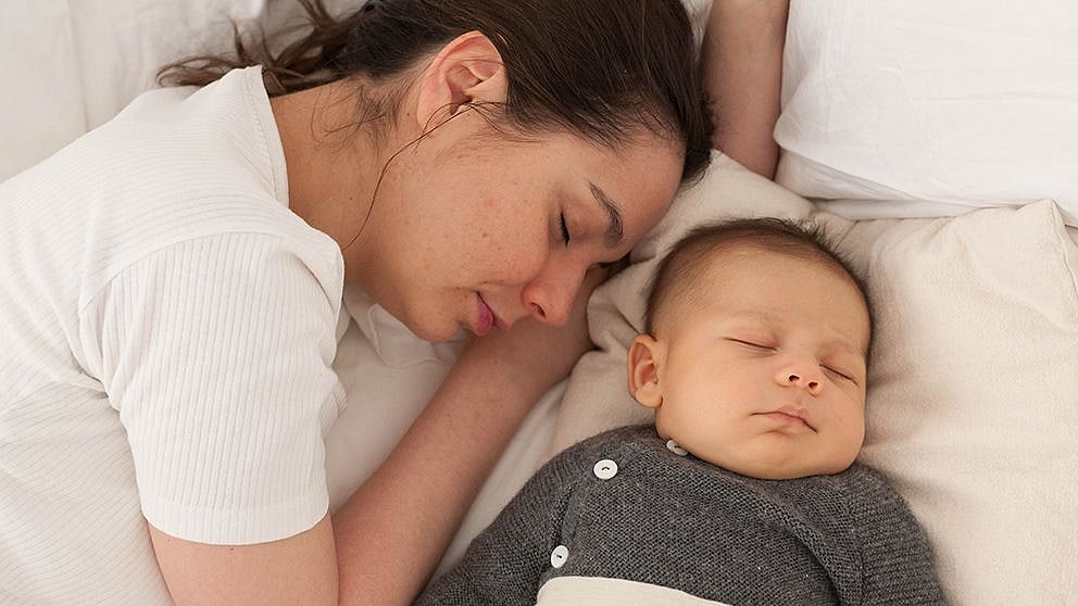 Baby’s first teeth: teething tips - Weleda